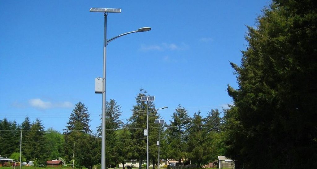 How Do Solar Street Lights Improve Our Lives?